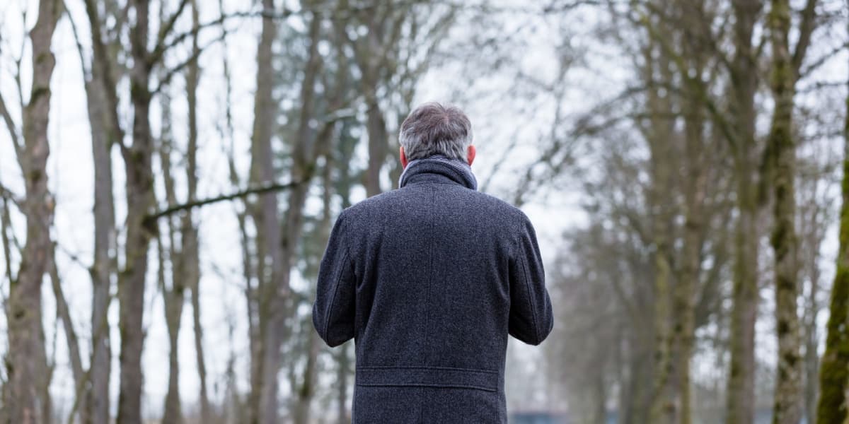 Seasonal Affective Disorder (SAD): Symptoms, Causes, & Effective Treatments